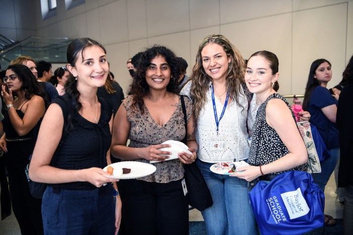 New students receive warm welcome at Baylor campuses in Houston, Temple ...